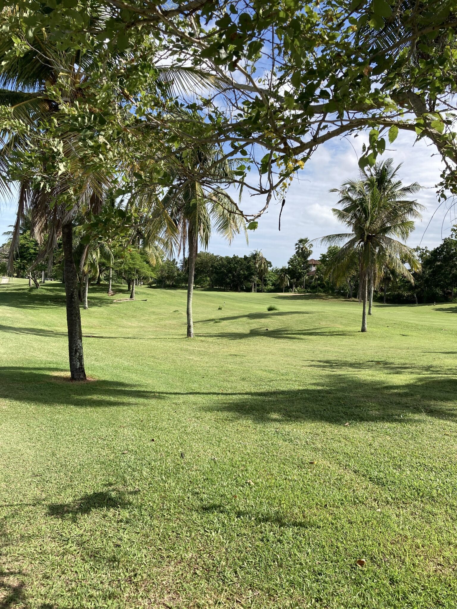 Eastern Star Golf Course Pattaya: Coastal Golfing at Its Best